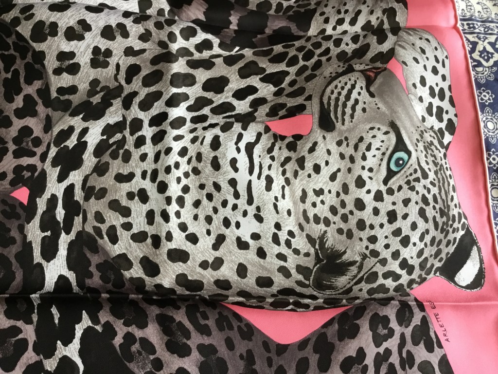 Scarf of the moment: Lazy Leopardesses | The Librain……retired