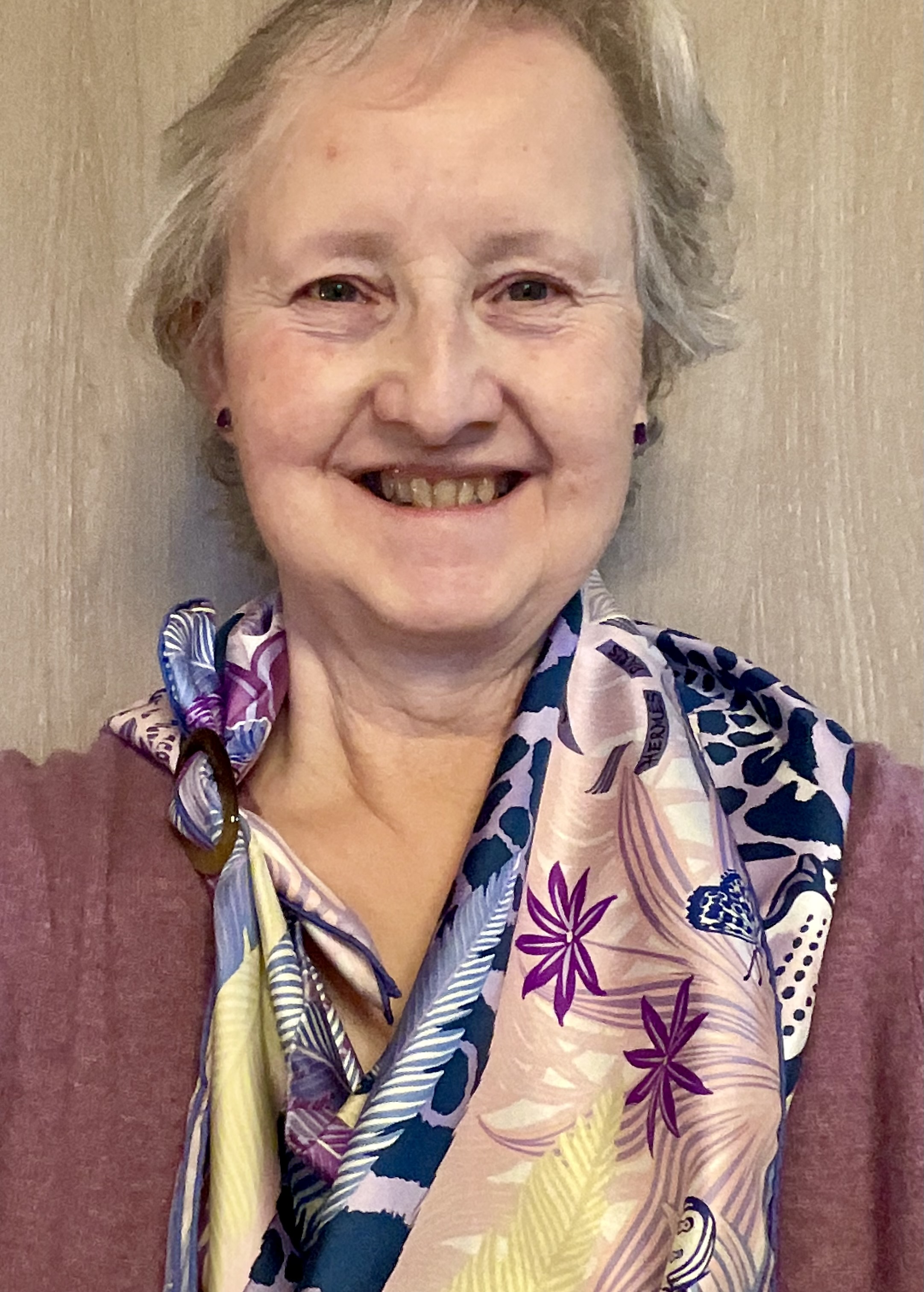 Saturday post 15/11/25: With some pretty things! | The Librain……retired
